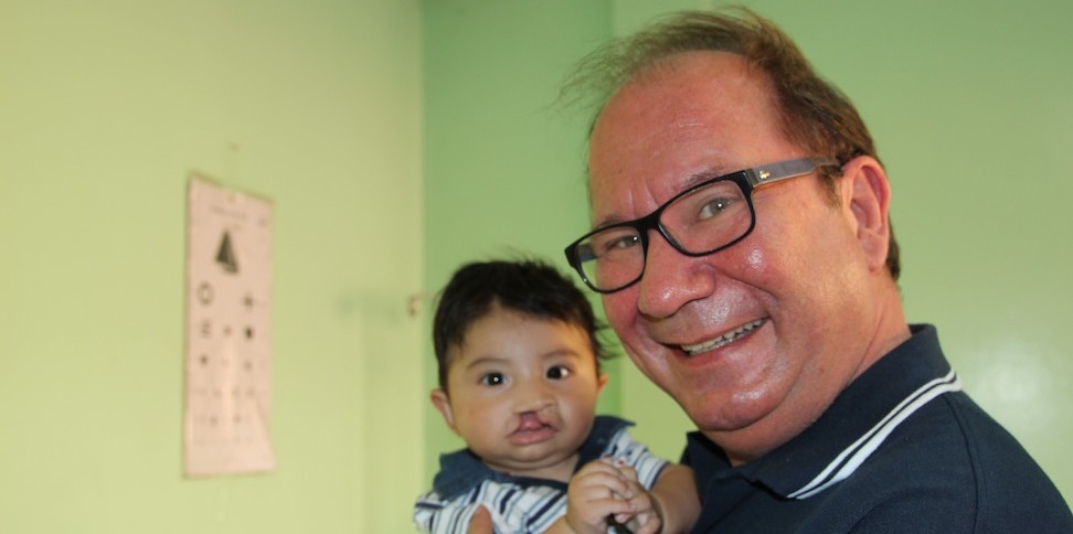 Engagierter Teamplayer und KOL: Prof. Dr. Dr. Dr. Robert Sader